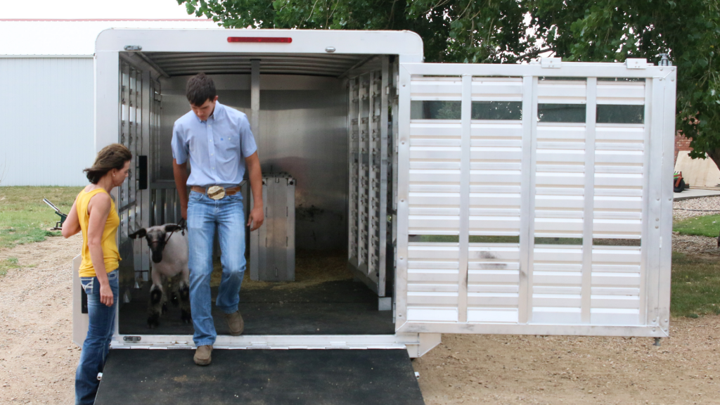 Preparing for Animal Homecoming & Feed Nutrition - HaulSafe